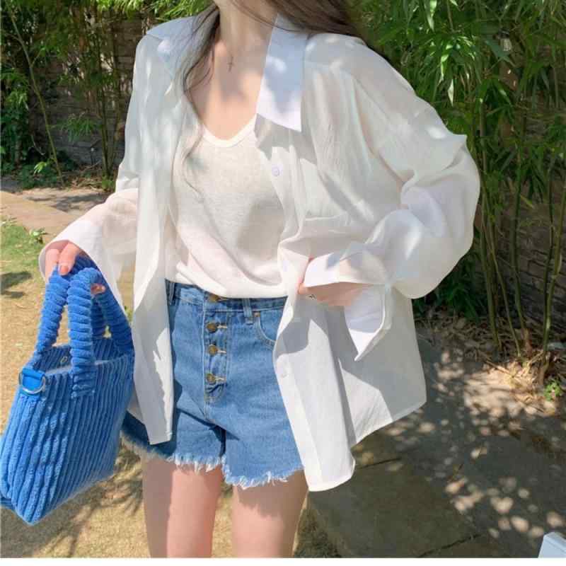 ・カテゴリ: シャツ・スタイル: 都市・主な素材: ポリエステル50-70%、天丝30%未満・柄: ピースカラー・袖丈: 長袖・版型: ゆったり・衣長: 普通・ネックライン: シャツカラー・袖型: シャツスリーブ・流行要素: ボタン・カラー...