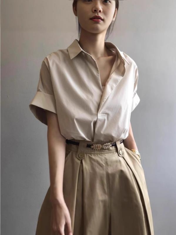 ・カテゴリ: シャツ・スタイル: カジュアル・主な素材: ポリエステル80%以上・柄: 無地・ネックライン: Vネック・袖丈: 短袖・袖型: 通常袖・カラー展開: ホワイト、ブラック、カーキ・サイズ展開: S、M、L、XL、XXL・衣長: ...