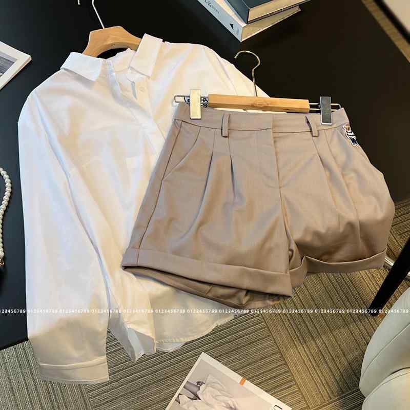 ・カテゴリ: 休闲套装・スタイル: 通勤風・主な素材: 聚酯纖維30%～49%・袖丈: 長袖・袖型: 通常袖・性別: 女性・サイズ展開: S、M、L、XL・セットスタイル: 上衣套装