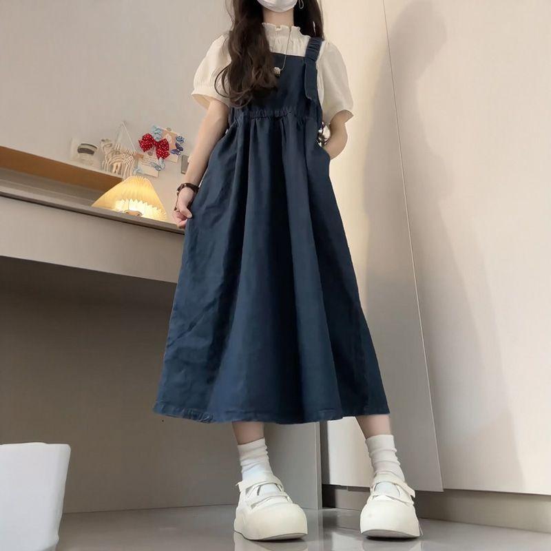 ・カテゴリ: スカートセット・スタイル: 都市風・主な素材: 綿95%以上・スカート丈: ロング・流行要素: 拼接、純色、背带・袖型: フレアスリーブ・袖丈: 超ロング・カラー展開: 牛仔背带スカート+立领シャツセット、牛仔背带スカート単品...