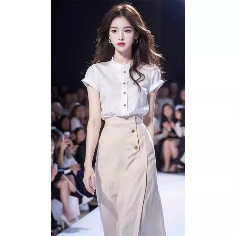 ・スタイル: 日韓レジャー・主な素材: ポリエステル・主素材含有率: 50%（以上）-70%（未満）・カラー展開: 単上衣、単裙子、ツーピースセット・サイズ展開: S、M、L、XL、XXL・袖丈: 三分袖・袖型: 常规袖・スカート丈: ミッ...