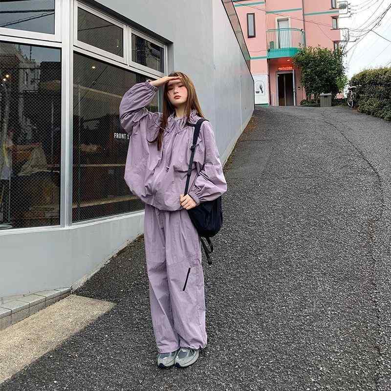 ・スタイル: 通勤・パンツ長: ロング・人気要素: 無地・加工: ステッチ・素材名: アイスシルク・主素材: ポリエステル100%・カラー展開: パープル、ブラウン、グレー・サイズ展開: S、M、L、XL・袖丈: 長袖・袖型: ノーマル・セ...