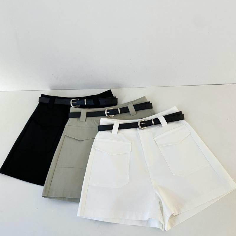 ・主な素材: 綿・パンツ丈: 三分丈・腰型: 高腰・厚み: 薄手・カラー展開: 白色、黒色、卡其・サイズ展開: S、M、L、XL・スタイル: 休闲・デザイン: 直筒・ストレッチ: 無・流行要素: ボタン・主面料成分含量: 30%（含）-50...