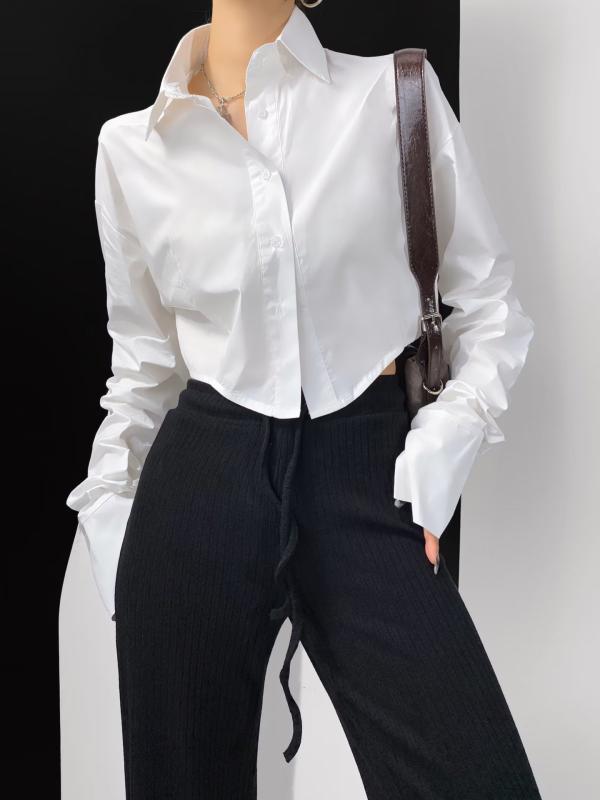 ・カテゴリ: シャツ・スタイル: 街頭、欧米風・主な素材: 氨纶30%以下・ネックライン: 翻領・袖丈: 長袖・袖型: 通常袖・カラー展開: ブルー、ブラック、ホワイト・サイズ展開: S、M、L