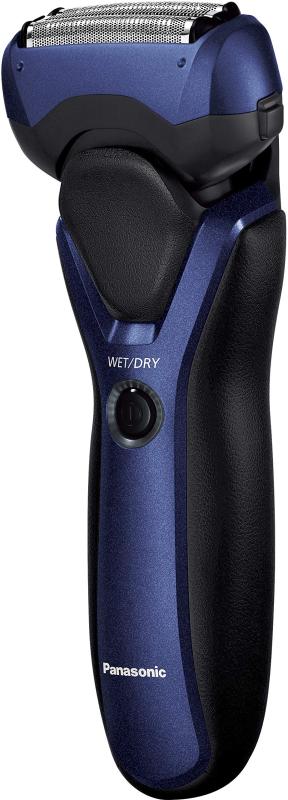 パナソニック メンズシェーバー 3枚刃 お風呂剃り可 青 ES-RT19-A本体サイズ:高さ16.4×幅6.5×奥行5.0cm電源:充電式 8時間充電消費電力:約2W(充電時)付属品:掃除用ブラシお風呂でも使えるモデル。「マルチフィットアー...