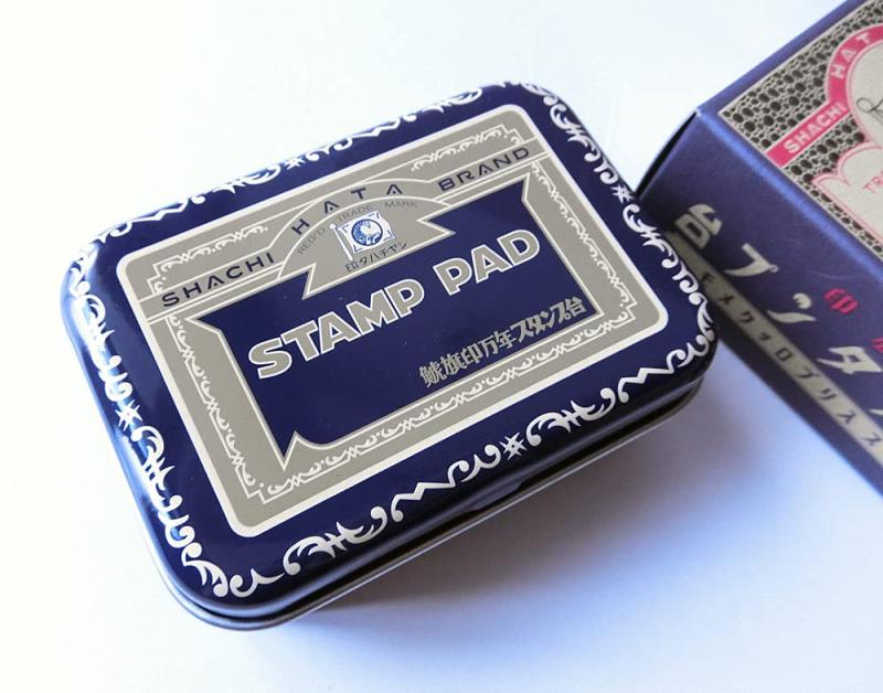 【シャチハタ】復刻版カンメモ 青缶ケースサイズ：幅80×奥行56×高さ30.5mmブロックメモサイズ：幅64×奥行45mm枚数：150枚