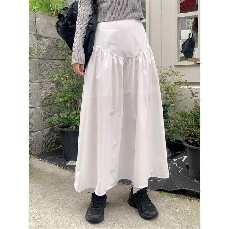 ・スカートタイプ: 荷叶边裙・スカート丈: 長丈・流行要素: 荷叶边・カラー展開: 白色、黒色、格子・サイズ展開: 均码・スタイル: 通勤風・スカートカテゴリ: 半身裙・主素材成分: 95%及以上・加工: 抽褶