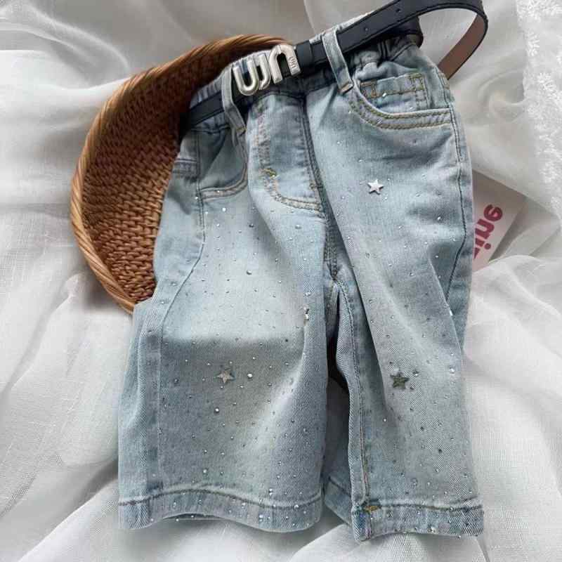 ・スタイル: 韓版・主な素材: 綿80%・カテゴリ: 牛仔パンツ・対象性別: 女・対象年齢: 中小童(3~8歳)・対象身長: 90cm,100cm,110cm,120cm,130cm,140cm・パンツ丈: 長丈・パターン: 抽象・カラー:...