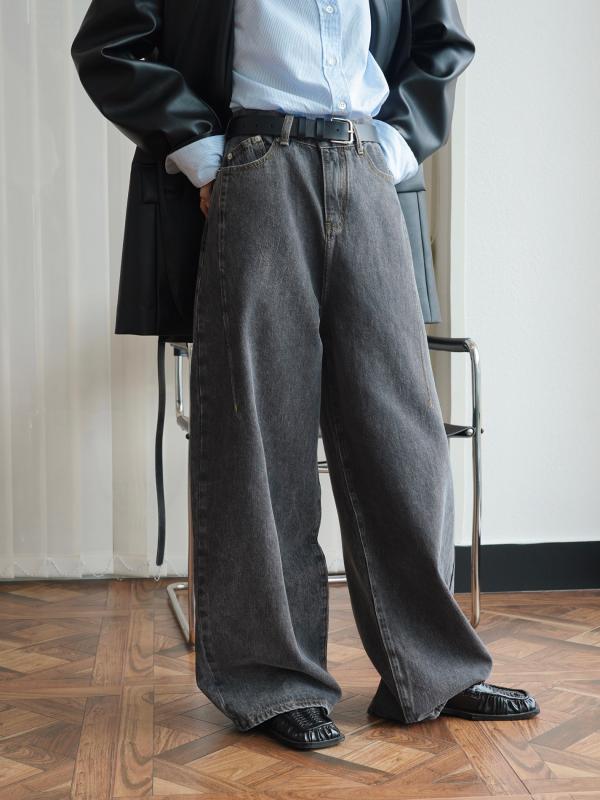 ・カテゴリ: 牛仔パンツ・スタイル: 休闲・主な素材: 綿95%以上、ポリエステル30%以下・パンツ丈: ロング・ウエスト: 高腰・厚み: 中厚・流行要素: ワッシュ加工・カラー展開: スモークグレー・サイズ展開: S,M,L・伸縮性: 微...