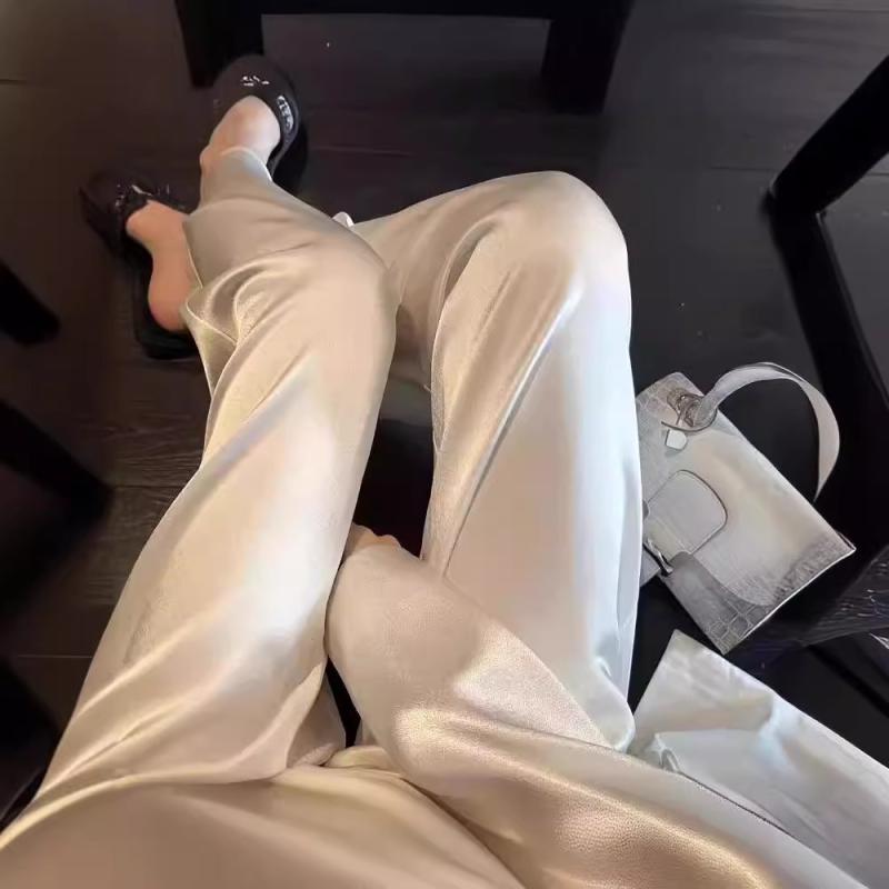 ・スタイル: 日韓カジュアル・主な素材: ポリエステル90%-95%・パンツタイプ: ストレート・パンツ丈: ロング・ウエスト: ハイウエスト・厚み: 薄手・流行要素: サテン光沢・カラー展開: ブラック、ベージュ・サイズ展開: S、M、L...