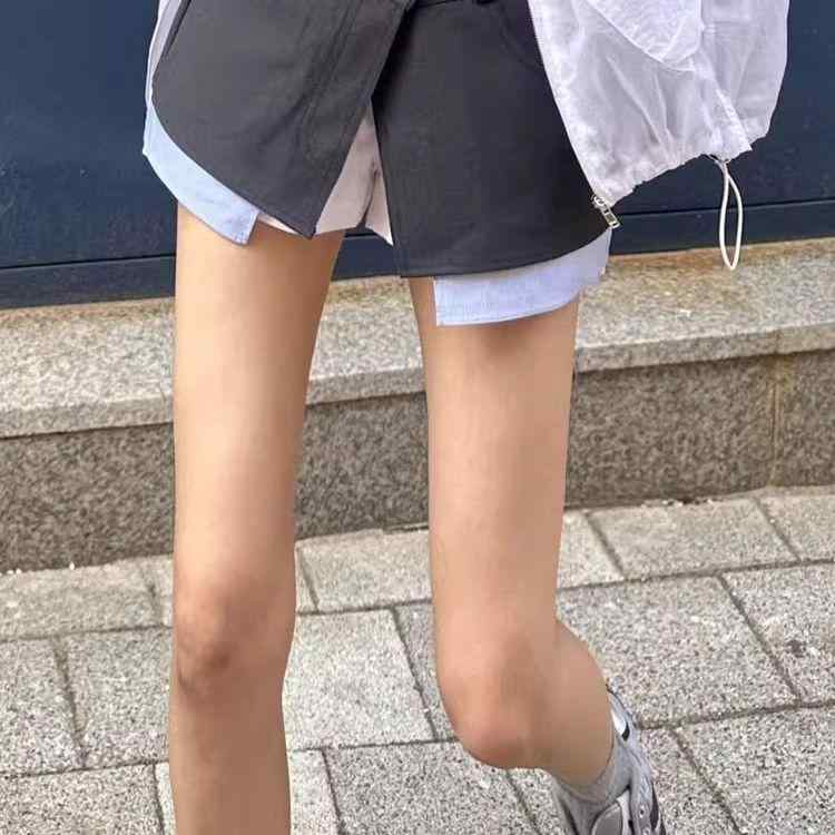 ・カテゴリ: ワイドパンツ・スタイル: 通勤風・主な素材: ポリエステル・パンツタイプ: ワイドレッグ・パンツ丈: 膝上丈・ウエスト: ハイウエスト・厚み: 中厚・主素材含有率: 50%以上70%未満・伸縮性: ややあり・対象: 女性・サイ...