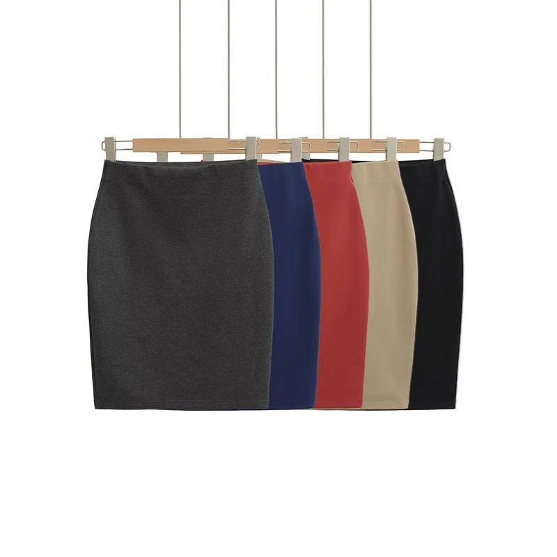 ・カテゴリ: 半身裙・スタイル: 通勤風・主な素材: 綿70%～80%・素材2: 氨纶30%以下・スカート型: 包臀裙・スカート丈: 短裙・カラー展開: 黒色、藏青色、深灰色、酒红色、卡其色・サイズ展開: S、M、L・伸縮性: 中弾