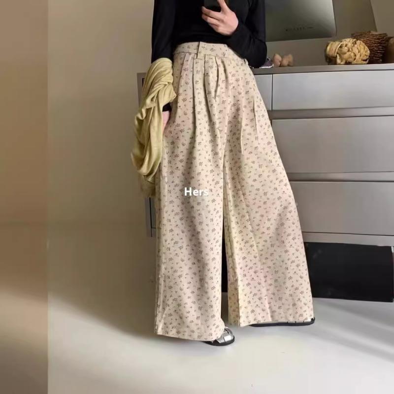 ・カテゴリ: 牛仔裤・スタイル: 清新甜美・主な素材: 牛仔布・主素材: 綿30-50%・その他素材: 70-80%・シルエット: 直筒・パンツ丈: 長丈・ウエスト: 高腰・厚み: 中厚・パンツ型: ワイドレッグ・流行要素: ポケット・カラ...