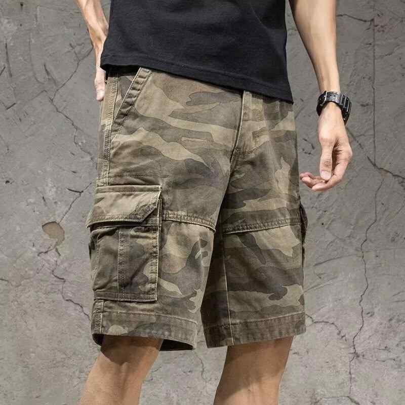 ・スタイル: 港風・カテゴリ: 工装休闲裤・パンツタイプ: ワイド・パンツ丈: ミドル・ウエスト: ミドル・フロント: ボタン・厚み: 普通・柄: カモフラージュ・主な素材: 綿90%・シーン: カジュアル・パンツ脚: ストレート・ディテー...