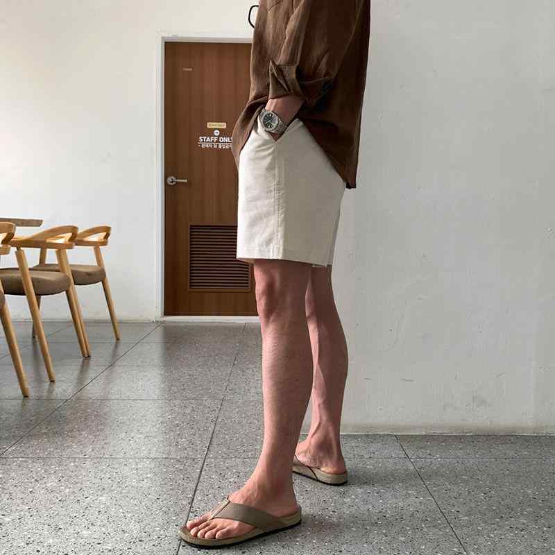 ・スタイル: 韓版・カテゴリ: 基本款・パンツ形状: ワイドレッグ・パンツ丈: 膝丈・ウエスト位置: ミッドライズ・厚み: 普通・柄: 無地・主な素材: 麻・主素材成分: 亜麻55%、綿45%・ディテール: ストレート・ストレッチ: 微弾力...
