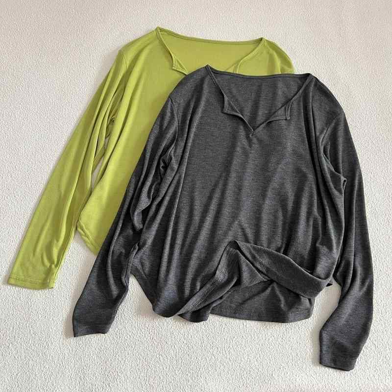 ・カテゴリ: Tシャツ・スタイル: 休闲风・主な素材: ポリエステル50-70%・柄: 無地・袖丈: 長袖・加工: ノーアイロン・版型: 直筒型・衣丈: 普通(50-65cm)・ネックライン: Vネック・袖型: 普通・流行要素: 透け感・カ...
