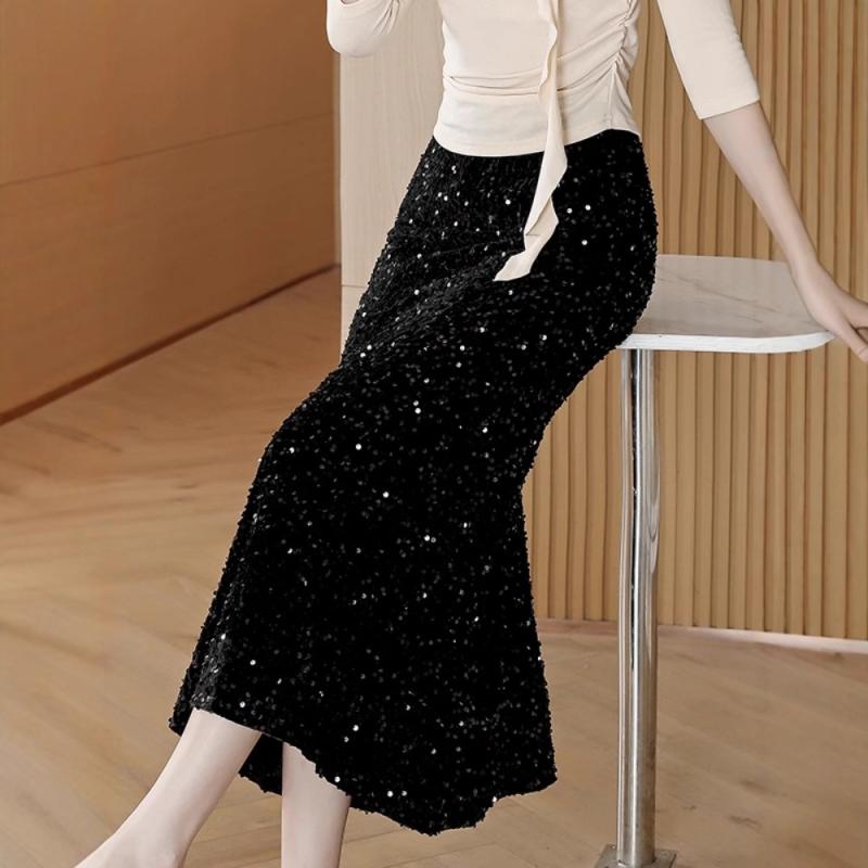 ・スカートタイプ: Aライン・スカート丈: ミディアム・流行要素: シークイン・カラー展開: ブラック・サイズ展開: S,M,L,XL・スタイル: 通勤・スタイル: エレガント・スカートカテゴリ: 半身・ストレッチ: なし・生地名: ベルベ...