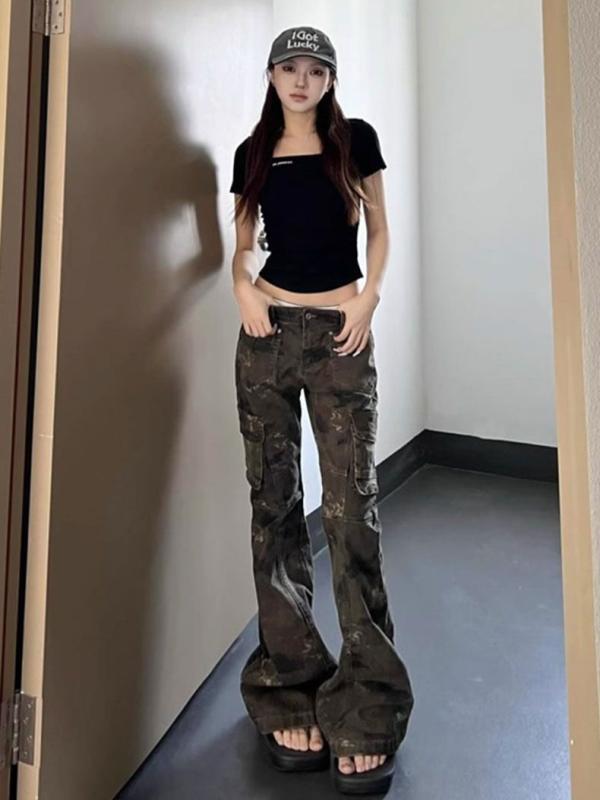 ・カテゴリ: 牛仔裤・スタイル: 私服名媛、纯欲风・主な素材: 牛仔布・主素材成分: 其它90%～95%・タイプ: 工装裤、微喇型・丈: 長丈・ウエスト: 高腰・厚み: 中厚・人気要素: 口袋、拼贴/拼接・カラー展開: 迷彩色・サイズ展開:...