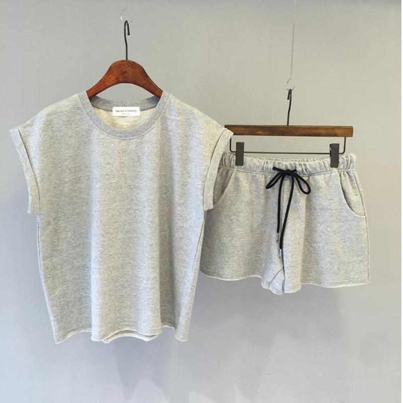 ・主な素材: 綿100%・カラー展開: ホワイト、グレー、ブラック・サイズ展開: M、L、XL、XXL・スタイル: 都市カジュアル・カテゴリ: 女性用カジュアルセット