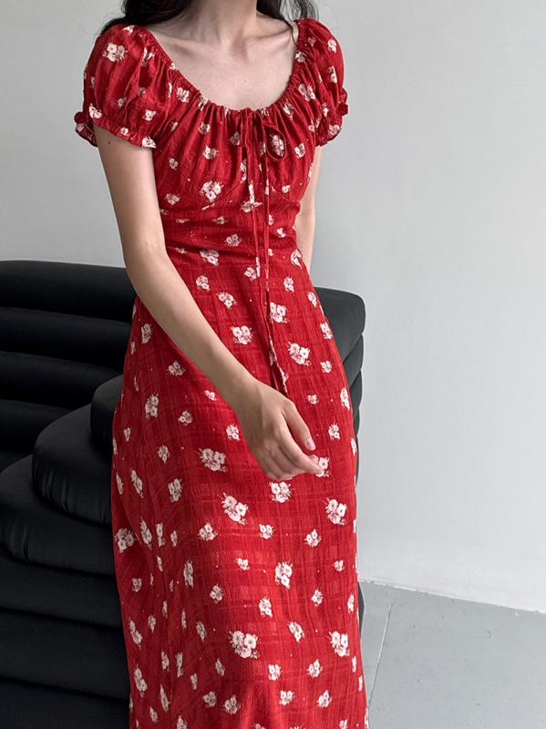 ・柄: 印花・組み合わせ: 単品・スカート丈: ロング・スカート形状: ステッチ・ネックライン: ラウンド・袖型: パフスリーブ・袖丈: ショート・ウエスト位置: ミッドライズ・流行要素: ドローストリング・主素材: ポリエステル・カラー展...