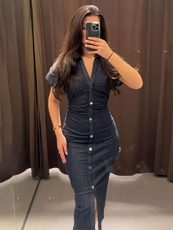 ・主な素材: ポリエステル90-95%・柄: 無地・スカート丈: ロング・スカートタイプ: ペンシル・ネックライン: Vネック・袖丈: 短袖・ウエスト: ハイウエスト・カラー展開: デニム・サイズ展開: S,M,L・スタイル: ストリート・...