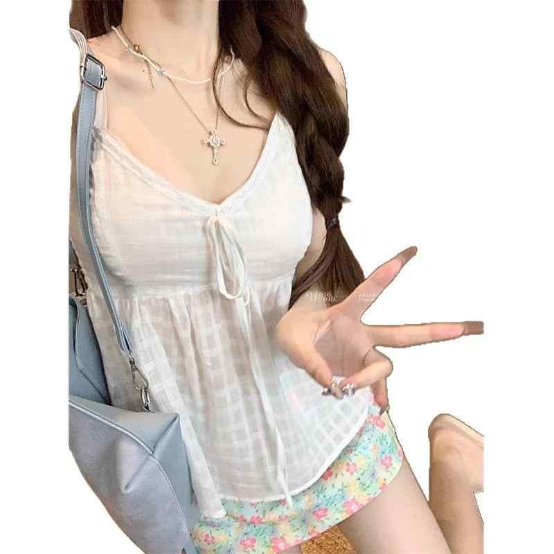 ・カテゴリ: 休闲套装・スタイル: 清新甜美・主な素材: 竹节棉・主面料成分: 綿95%以上・柄: 碎花・袖型: 無袖・袖丈: 無袖・カラー展開: 白色吊带,緑花半裙・サイズ展開: S,M,L,XL