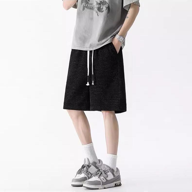 ・主な素材: ポリエステル100%・パンツ丈: 5分丈・スタイル: 街頭・伸縮性: 高伸縮・カラー展開: 白色、黒色・サイズ展開: M、L、XL、2XL・パンツ型: ワイド