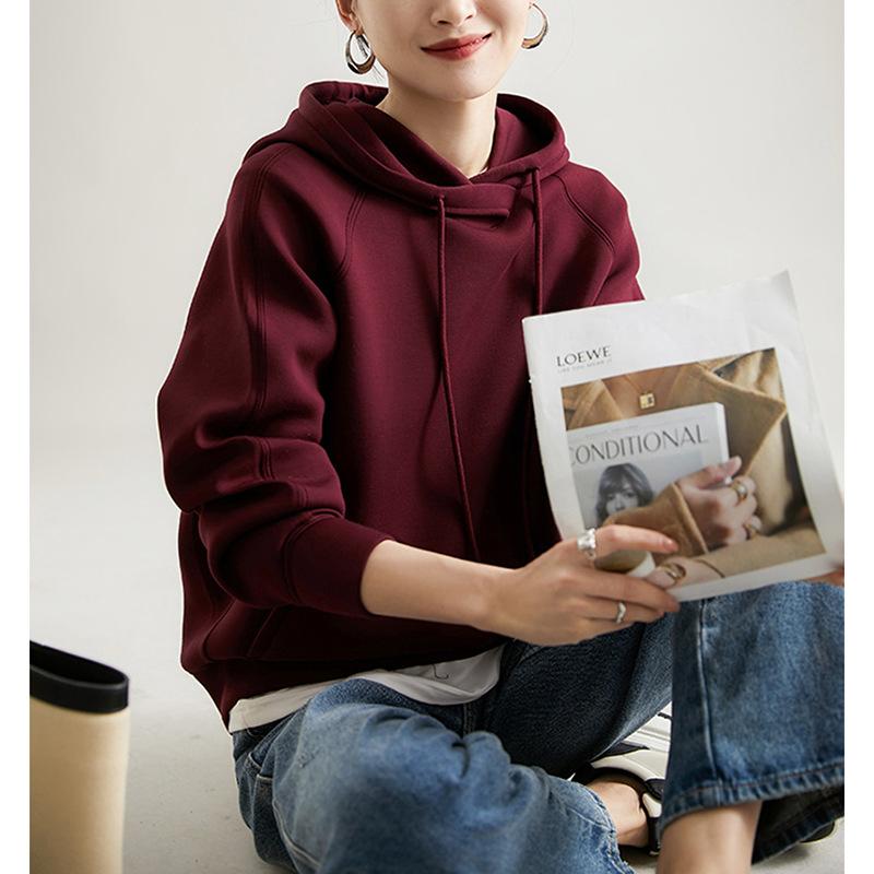 ・パターン: 無地・スタイル: セットイン・フィット: 標準・組み合わせ: 単品・着丈: 普通・袖丈: 長袖・袖型: 標準・ネックライン: フード・厚み: 標準・人気要素: ドローストリング・素材名: ナイロン・カラー展開: ワインレッド、...