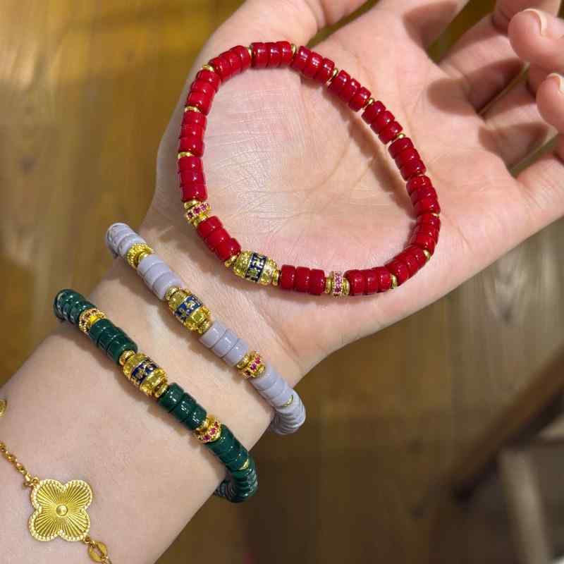 ・素材: 玻璃/琉璃・加工: 手工串珠・スタイル: 復古・スタイル分類: 文艺復古・カテゴリ: 手飾・対象: 男女通用・カラー展開: 红色款、藏藍色、深紫透款、绿色款、香芋紫款、纯黒、珠光白透款、白色、天藍色款、翠绿透款、肉粉色