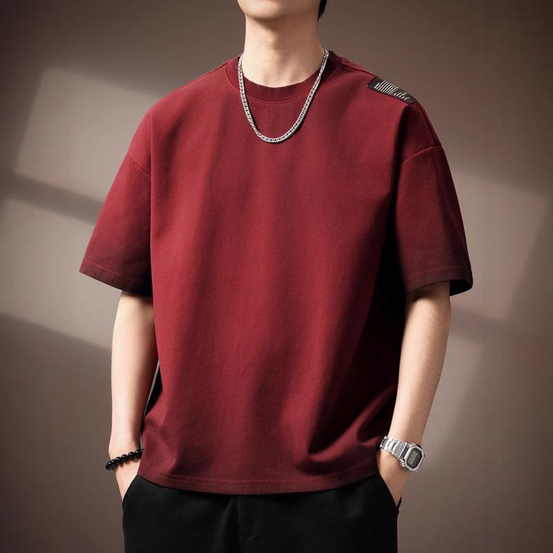 ・カテゴリ: Tシャツ・スタイル: ストリートカジュアル・主な素材: 綿81%、粘性繊維19%・袖丈: 短袖・版型: ゆったり・柄: 無地・ネックライン: クルーネック・袖型: 落肩袖・厚み: 普通・詳細: バッジ・プリントテーマ: クリエ...