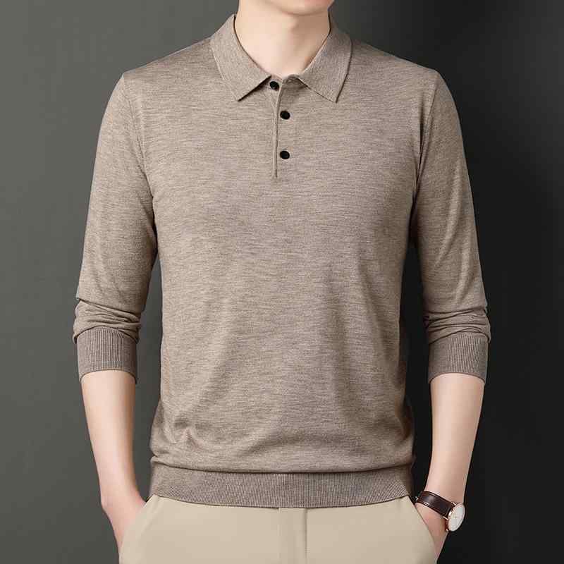 ・カテゴリ: Tシャツ・スタイル: ビジネスカジュアル・主な素材: ポリエステル96.3%、ウール3.7%・柄: 無地・シルエット: フィット・ネックライン: スタンドカラー・袖丈: 長袖・袖型: 標準・厚み: 普通・カラー展開: ネイビー...