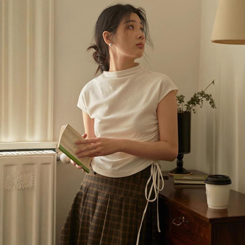 ・カテゴリ: Tシャツ・スタイル: 休闲・主な素材: 綿90-95%・主な素材2: 氨纶30%以下・柄: 純色・袖丈: 短袖・版型: 修身型・衣長: 普通款・ネックライン: 圆领・流行要素: 做旧・カラー展開: 黒色、白色、空气藍・サイズ展...