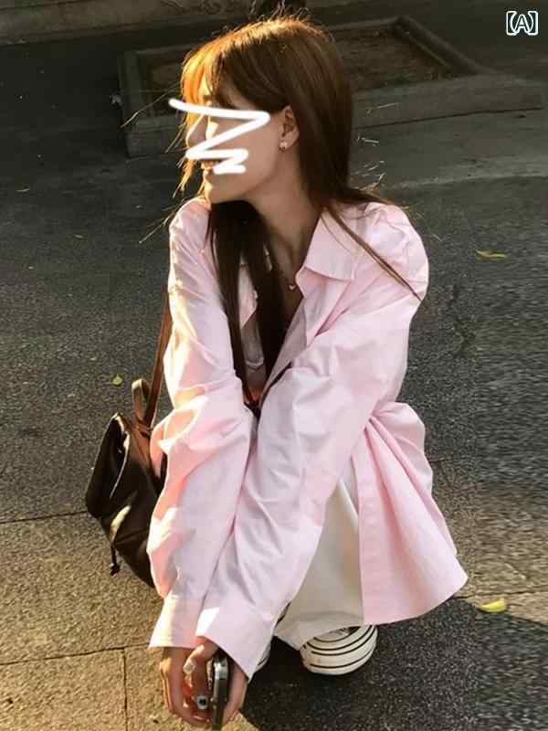 ・カテゴリ: シャツ・スタイル: カジュアル・主な素材: ポリエステル70%-80%・柄: 無地・袖丈: 長袖・衣丈: 中長丈(65cm<衣長≤80cm)・ネックライン: ポロ襟・袖型: 通常袖・カラー展開: ピンク・サイズ展開: S...