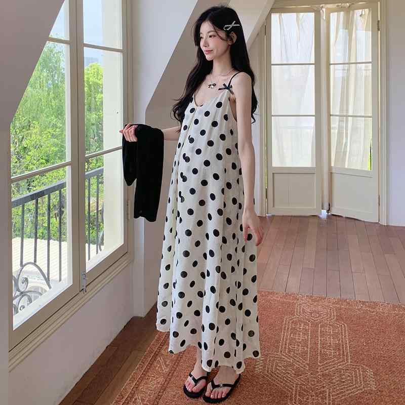 ・カテゴリ: セットアップ・スタイル: セットアップ・主な素材: ポリエステル70-80%・袖丈: 長袖・カラー展開: 波点ワンピース、ブラックUVカットトップ、ブラックUVカットトップ+波点ワンピース・サイズ展開: M、L、XL、2XL・...