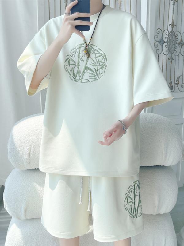 ・スタイル: スポーツ・厚み: 普通・パンツ丈: ショートパンツ・トップスタイル: Tシャツ・袖丈: 短袖・フード: なし・素材名: 化学繊維混紡・主素材: ポリエステル100%・使用シーン: 日常・カラー展開: ホワイト、ブラック・サイズ...