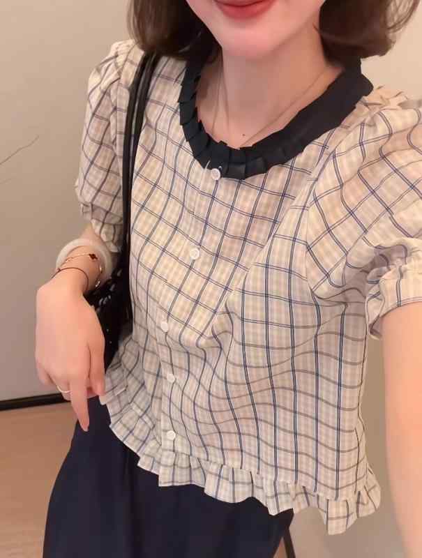 ・カテゴリ: シャツ・主な素材: ポリエステル・柄: ストライプ/チェック・スタイル: スプライス・袖丈: 短袖・衣丈: 普通・ネックライン: 木耳領・袖型: 通常・流行要素: ボタン・カラー展開: 画像色・サイズ展開: S、M、L、XL・...