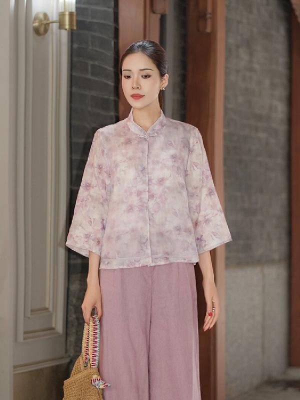 ・主な素材: 麻70%（含）-80%（不含）・袖丈: 七分袖・版型: ゆったり・ネックライン: スタンドカラー・袖型: ストレート・カラー展開: 繁華紫、木槿粉、清雅灰・サイズ展開: M、L・スタイル: 通勤