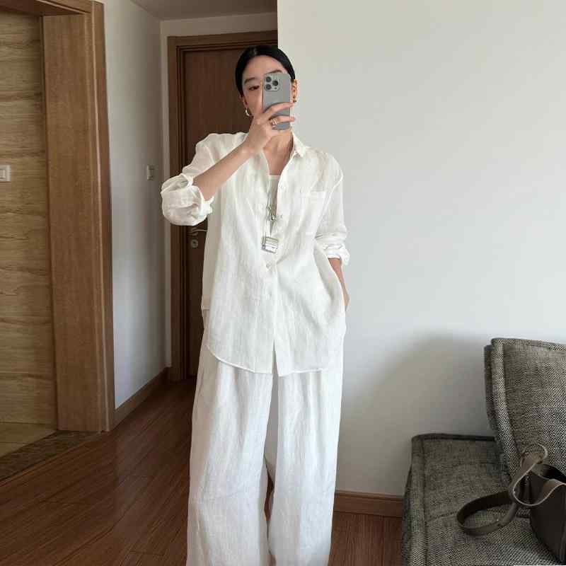 ・スタイル: カジュアル・主な素材: 亜麻95%以上・カラー展開: ホワイト・サイズ展開: S,M,L,XL・袖丈: 長袖・袖型: 通常袖・柄: 無地・ポケット: あり・カテゴリ: 女性用レジャースーツセット