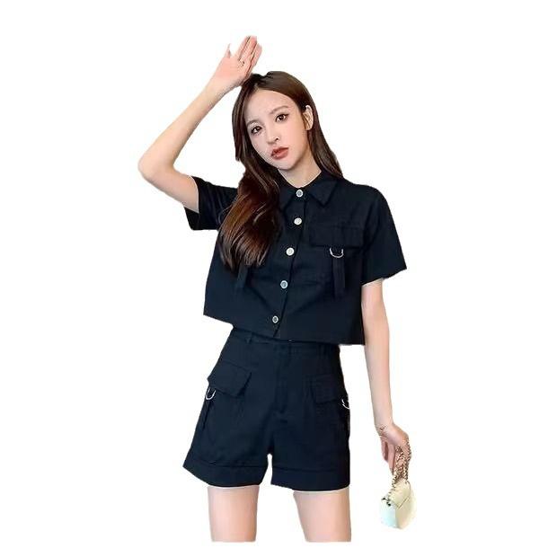 ・主な素材: ポリエステル90-95%・柄: 無地・パンツ丈: ショートパンツ・袖丈: 通常袖・カラー展開: 緑、黒・サイズ展開: S、M、L、XL、XXL・スタイル: 通勤、クール・カテゴリ: 女性カジュアルセット・セットスタイル: パン...