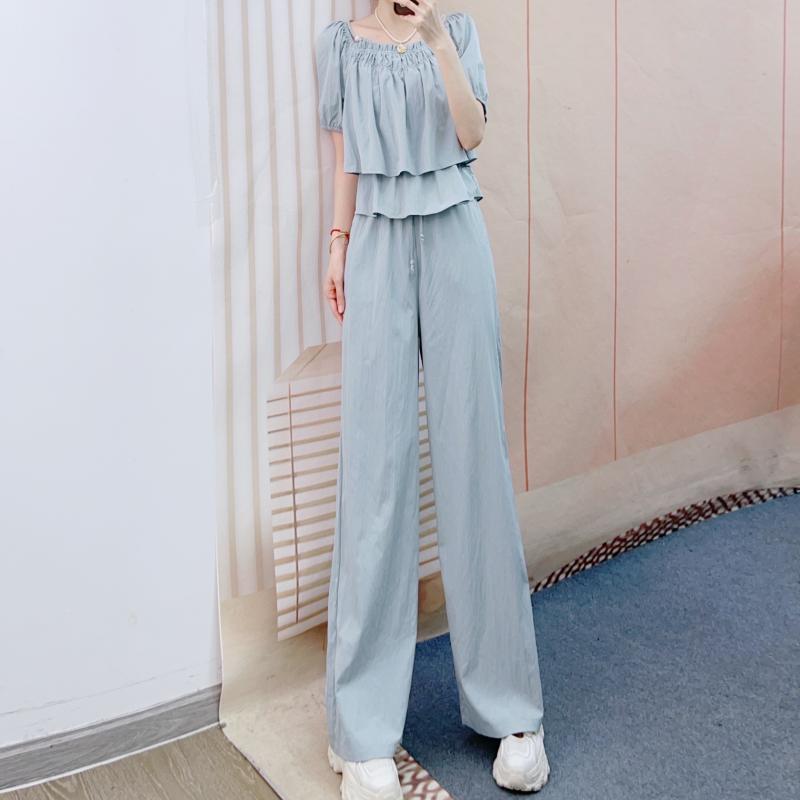 ・カテゴリ: スカートセット・スタイル: 通勤・主な素材: 氨纶30-50%・カラー展開: 浅ブルー、ブラック・サイズ展開: M(45-55kg)、L(55-60kg)、XL(60-65kg)・袖丈: 長袖・袖型: 標準・柄: 無地・スカー...