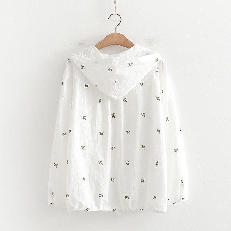 商品仕様: <ul><li>カテゴリ: 外套</li><li>主な素材: ポリエステル</li><li>ネックライン: フード</li><li>...