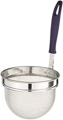 長方形のステンレス鋼こし器ステンレス/9×29.5cm/GC-019・PatternName:万能こし・パッケージ個数:1・サイズ(外寸):約9×6.1×29.5cm・金属部:ステンレス鋼、ハンドル:ポリプロピレン樹脂(耐熱温度120度)・...