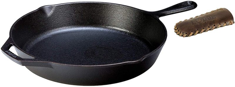 人気のアメリカ輸入商品ならFounder!!ロッジ 30.4センチ キャストアイロンスキレット Lodge レザーホットハンドルホルダー付きロッジ キャストアイロン製 スキレット。直径約30.4センチ。ボーナス ブラウン革製ハンドルホルダー...