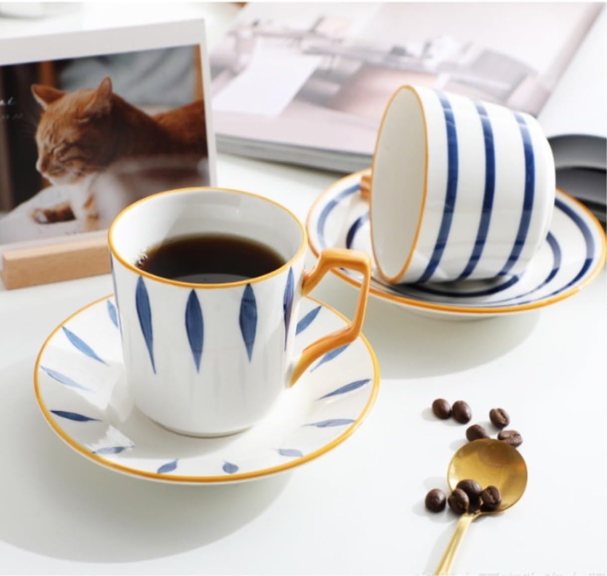 商品詳細 特徴 このコーヒーマグは適切なサイズで、自宅、オフィス、遠征、キャンプ、旅行、ハイキング、スポーツ活動、ピクニックなどのレジャーや使用に最適です。 高温で2度​​焼成した陶磁器は電子レンジで温めることができるので、手早く簡単に温め...