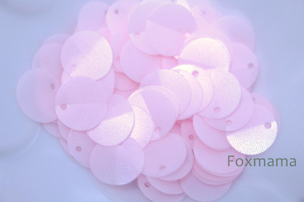 商品説明品番SCC10MPKWSFD商品名スパンコール 10mm 約110枚(約2.5g) 丸 トップホール 中折れ マット ピンク (SCC10MPKWSFD)サイズ直径:約10mm多少の誤差はご了承ください。お伝えしたいこと＊今回入荷し...