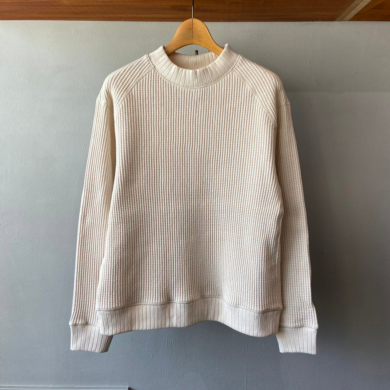 商品情報素材/材質コットン100%サイズ/寸法S M L XL着丈 63 /65 /67 /69身幅 50 /52 /54 /56裄丈 79.5 /82 /84.5 /87その他商品説明日本製注意モニター発色の具合により色合いが異なる場合が...