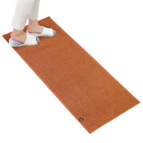 サイズ：約45cm×120cm(マットの高さ 約6mm) 品質：ポリエステル100％ 裏面：滑り止め加工 生産国：日本 重量：645グラム