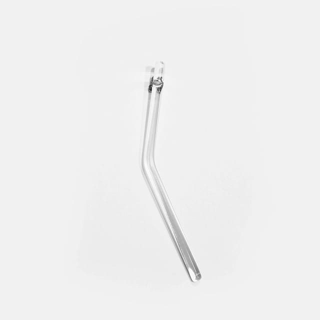 光を受けて輝くガラス、自然な明かりから生まれるシルエット。 軽やかなガラスの持つ女性らしさと凛とした強さを兼ね備えた美しいジュエリーブランド。 それが_cthruit（シースルーイット）です。 see through it...(見通す） ...