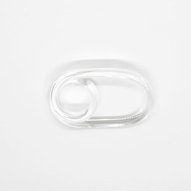 光を受けて輝くガラス、自然な明かりから生まれるシルエット。 軽やかなガラスの持つ女性らしさと凛とした強さを兼ね備えた美しいジュエリーブランド。 それが_cthruit（シースルーイット）です。 see through it...(見通す） ...