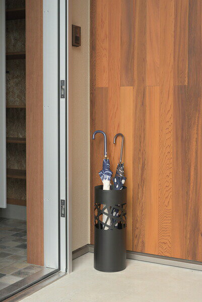 商品名：傘立て 商品番号：LFS-181 素　材：スチール(粉体塗装) サイズ：Φ19.5×H49(cm) 重　量：2(kg) 原産地：中国